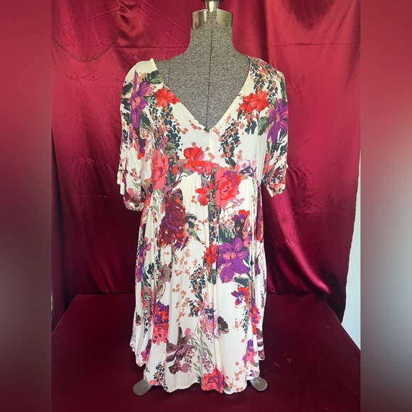 ANDREE BY UNIT | Dresses | Andree By Unit Floral Patterned Mini Dress ...